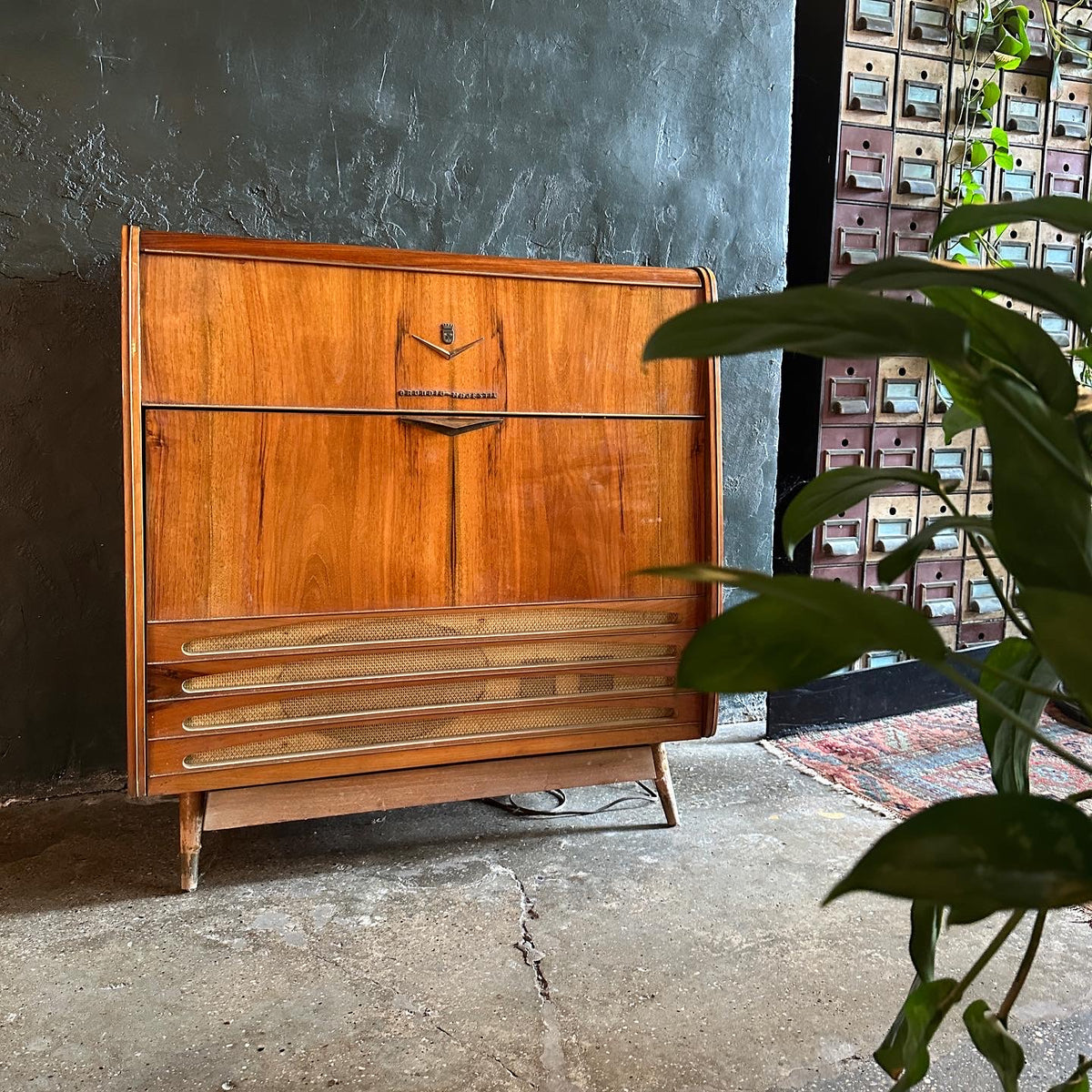 Grundig Majestic Console – Dandy
