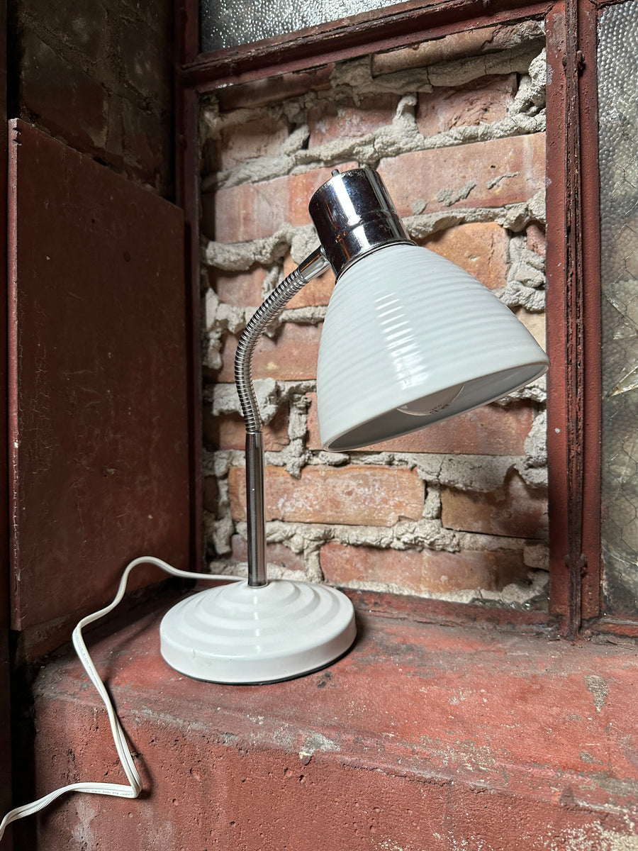 White Gooseneck Desk Lamp – Dandy