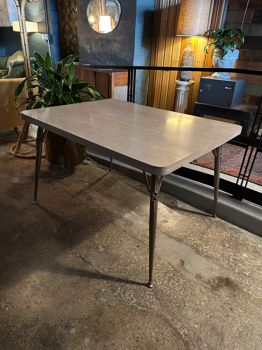 Mid-Century Kitchen Table w/ Leaves – Dandy