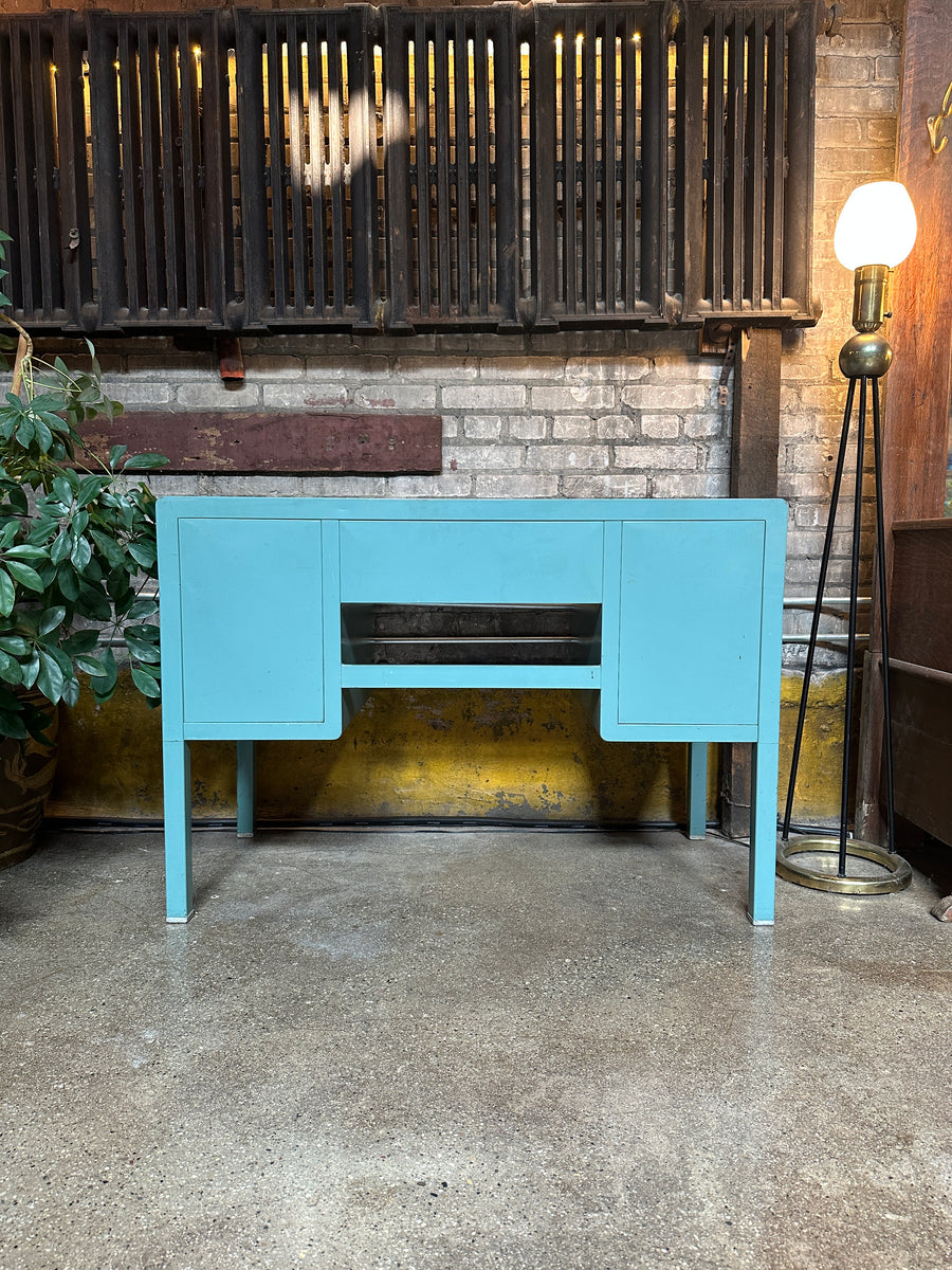 Metal/Enamel Desk – Dandy