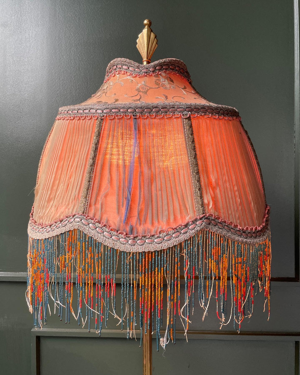 Antique Floor Lamp – Dandy