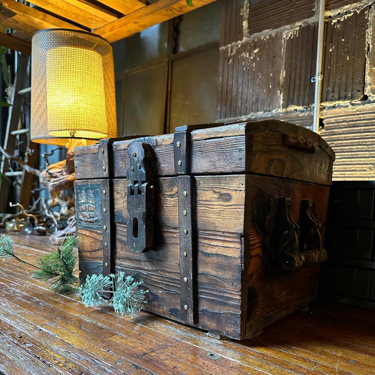 Ship Chest – Dandy