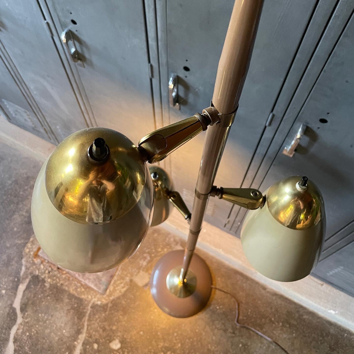 Mid-Century 3-Way Directional Floor Lamp – Dandy