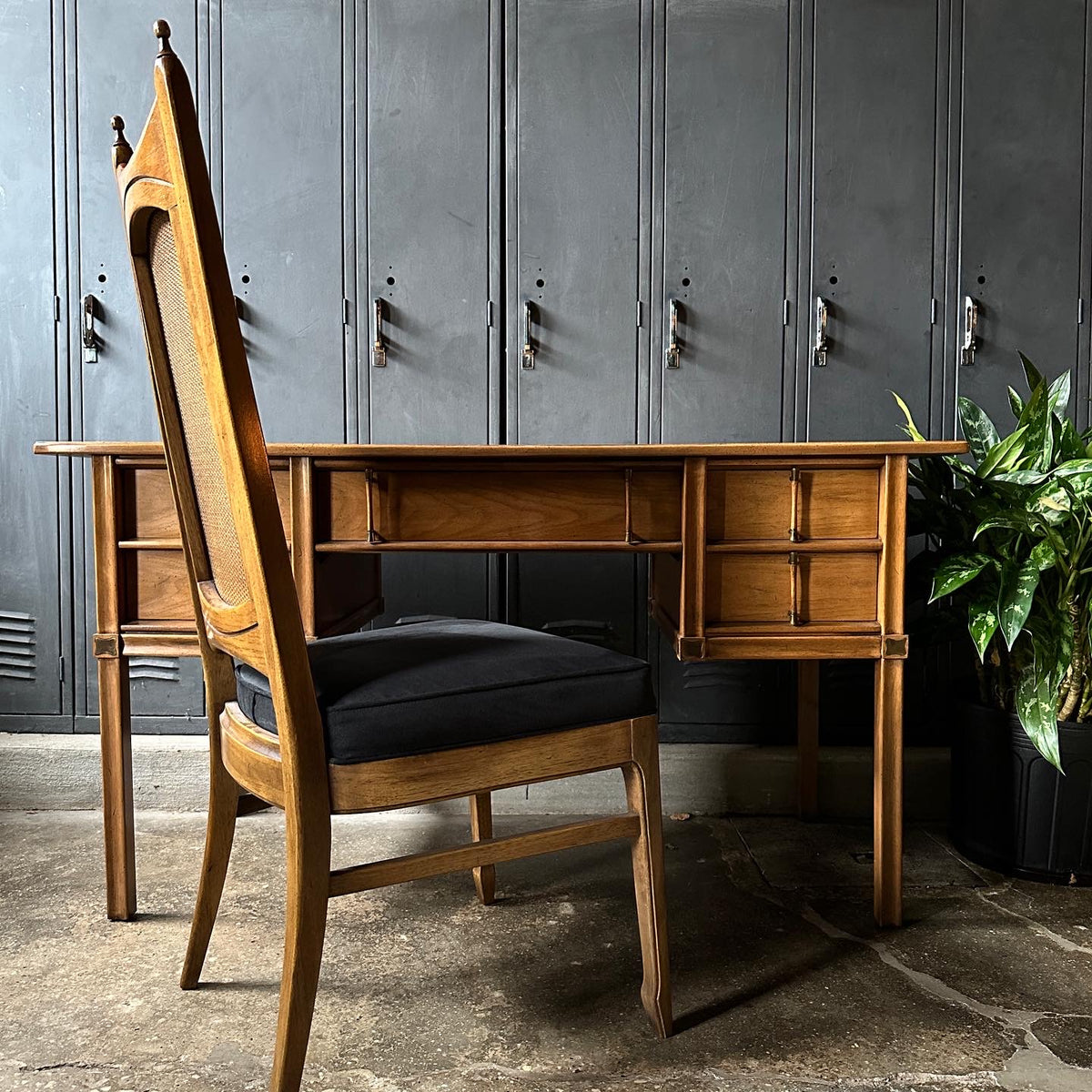Mid-Century Desk w/ Chair – Dandy