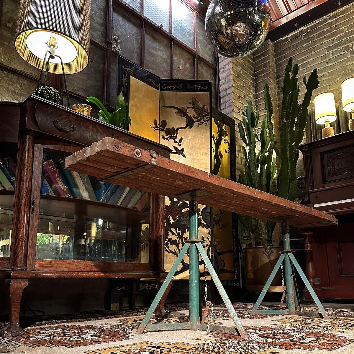 Adjustable Scaffolding Bench / Plant Stand – Dandy