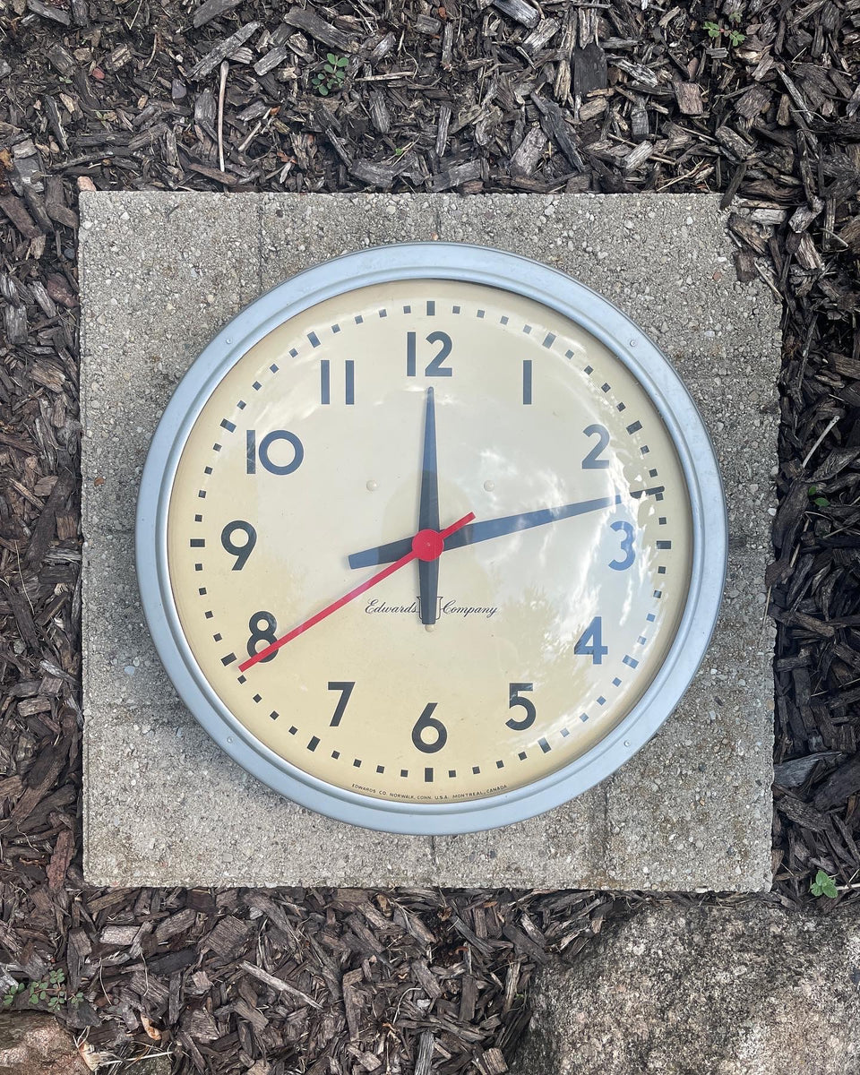 Edwards Company Wall Clock – Dandy