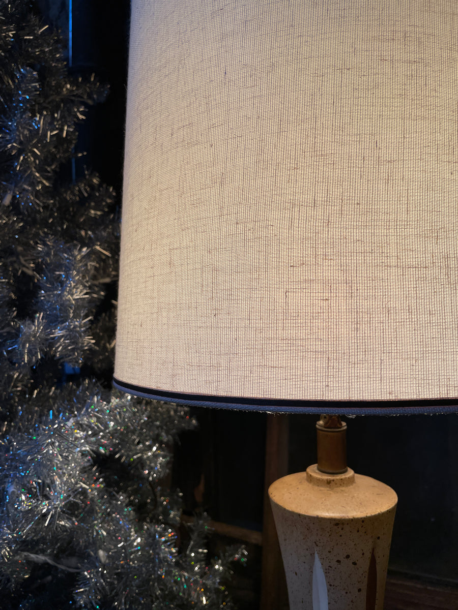 Mid-Century Ceramic Lamp w/ Shade – Dandy